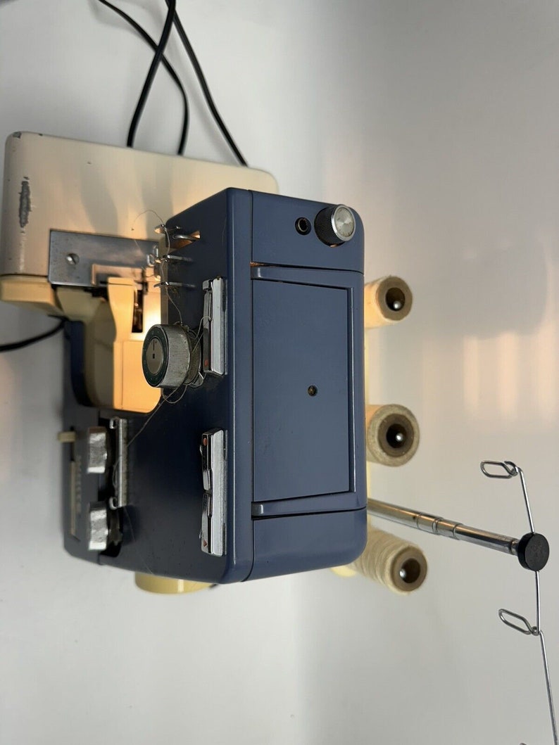 VINTAGE White Super Lock Model X 523 Serger Sewing Machine With Pedal ...