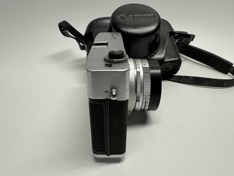 VINTAGE Canon Canonet 35mm Silver Point & Shoot Film Camera Made in ...