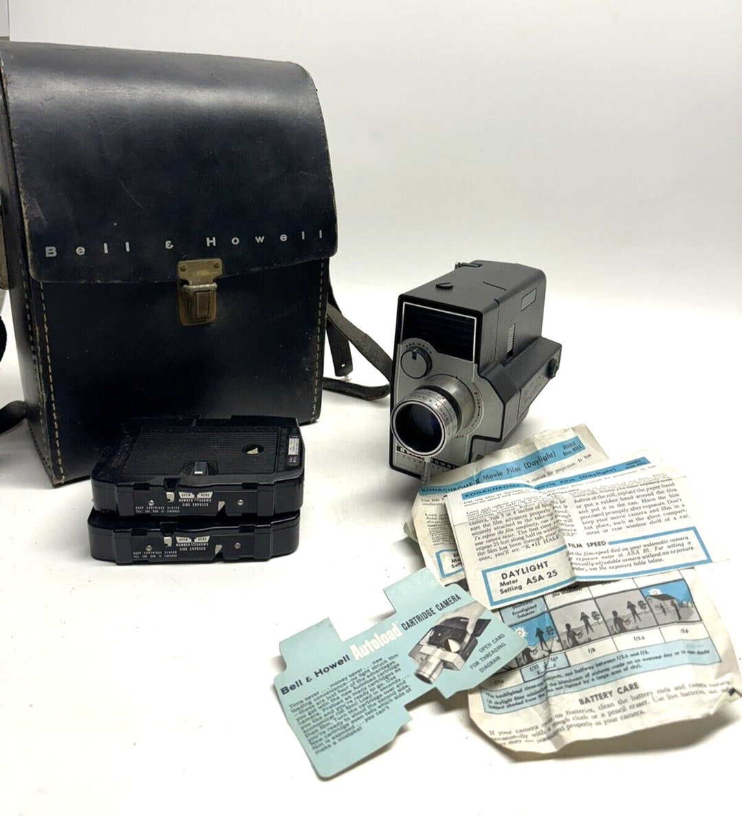 Vintage BELL & HOWELL Reflex Zoom Autoload 8MM Magazine Movie Camera ...