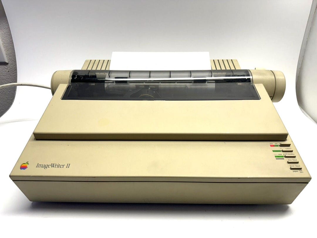 Vintage Apple Imagewriter II Printer G0010 Made in Japan Power on ...
