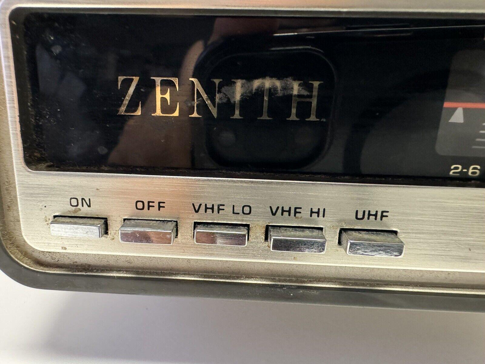 Vintage Zenith 5 Inch Black and White Portable TV Model BT051B1 Tested ...