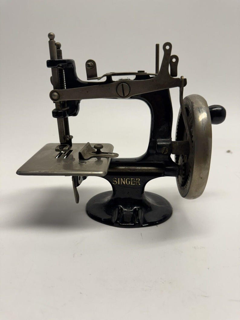 Vintage SINGER Sewhandy Child's Mini Sewing Machine Model 20 - Etsy