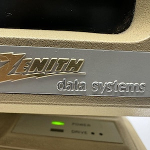 Vintage Zenith Data Systems 14ZDC3 Eazy PC Computer Powers Up - Etsy