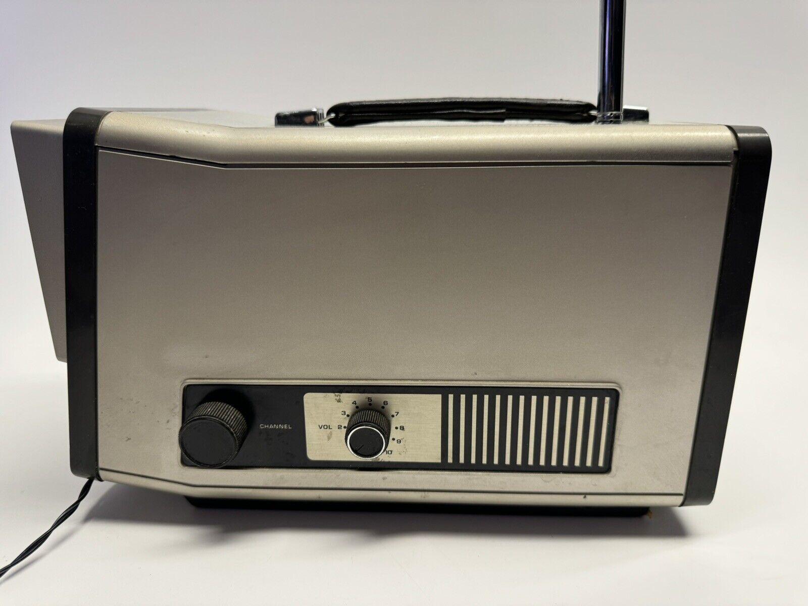 Vintage Zenith 5 Inch Black and White Portable TV Model BT051B1 Tested ...