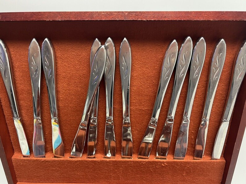 VINTAGE Oneida Oneidacraft Deluxe Stainless Flatware Silverware 65 ...