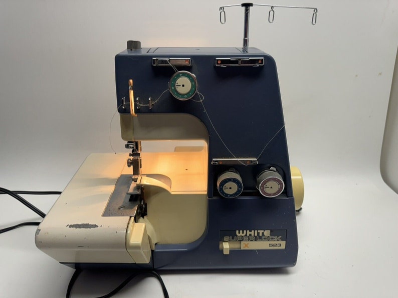 VINTAGE White Super Lock Model X 523 Serger Sewing Machine With Pedal ...