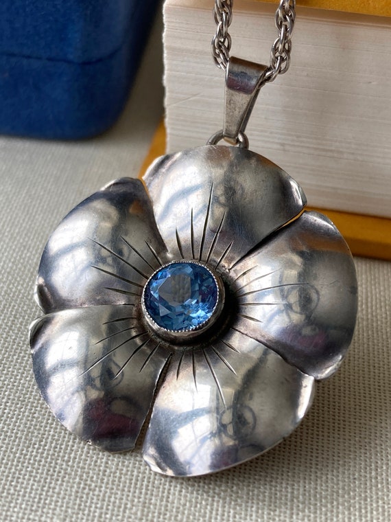 Vintage European 835 Silver Flower Charm Pendant Neck… - Gem