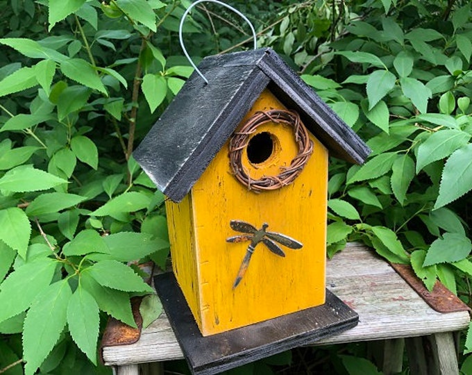 Rustic Primitive Birdhouse Rusty Dragonfly Birdhouse Outdoor Bird House ...