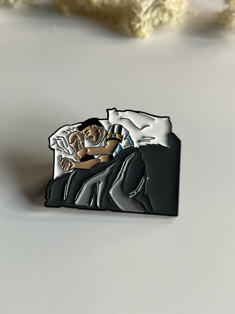 Lionel Messi Enamel Pin Trophy Celebration Pin Soccer Argentina Pin ...