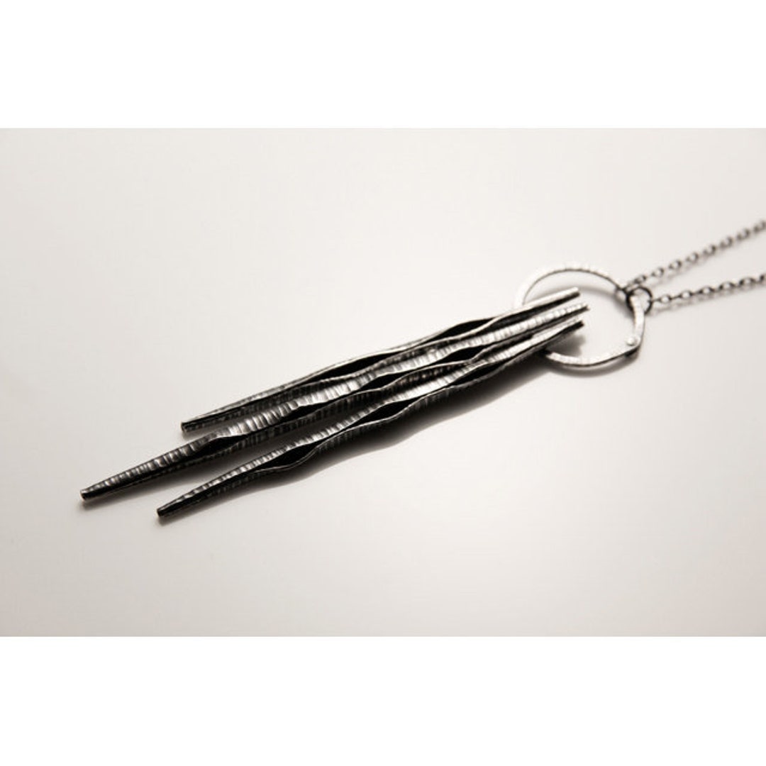 Triple Zebra Pod Necklace - Etsy