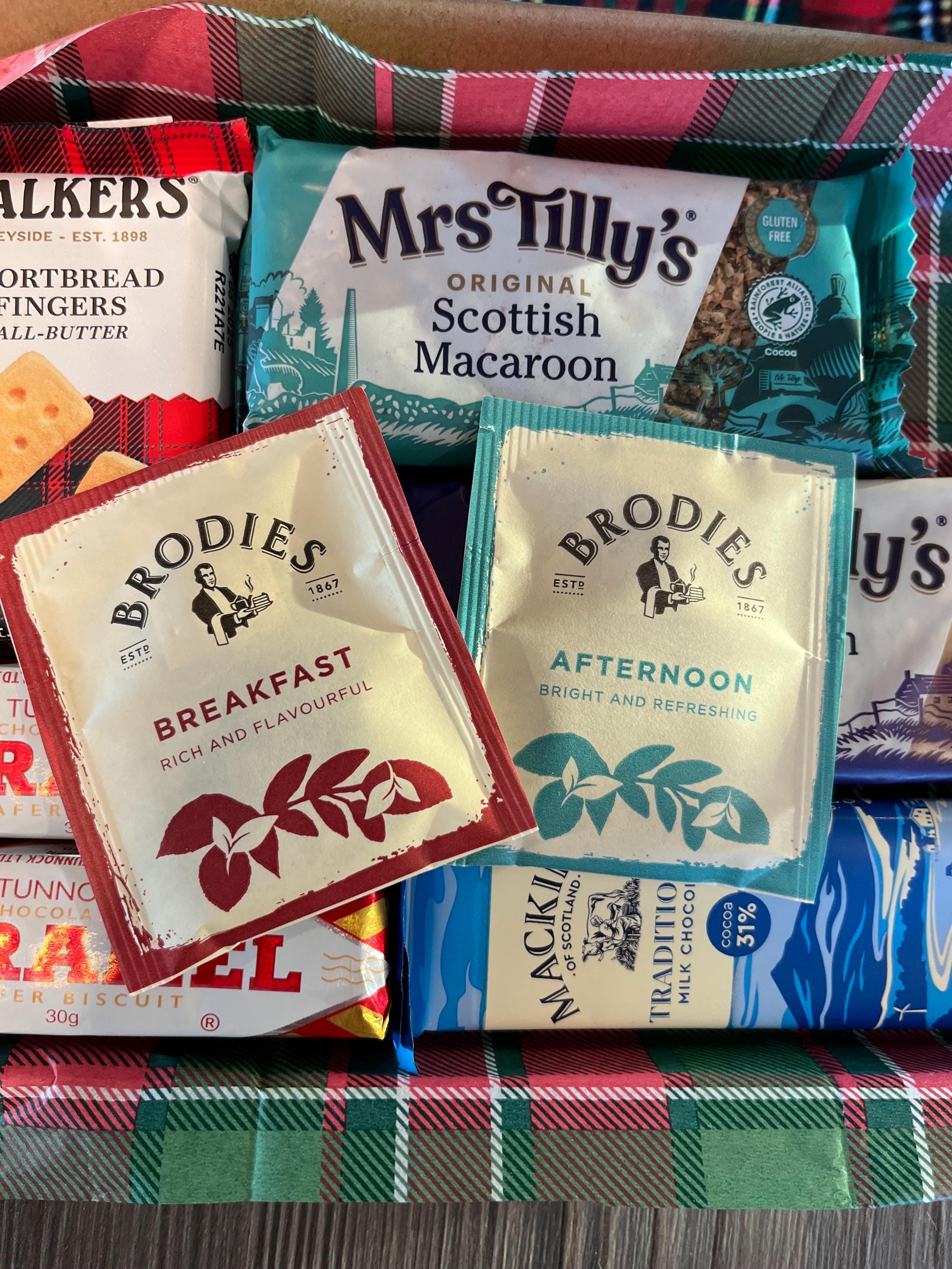 Taste of Scotland Gift Box | Local Scottish Treats Snack Box | Tourist ...