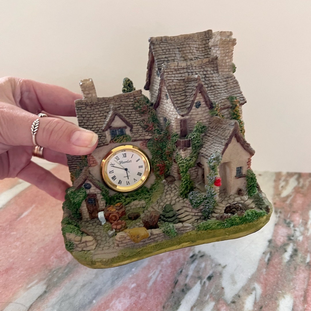 Rustic Cottage Clock Timepiece Resin Whimsical Escape Hamlet Quartz ...