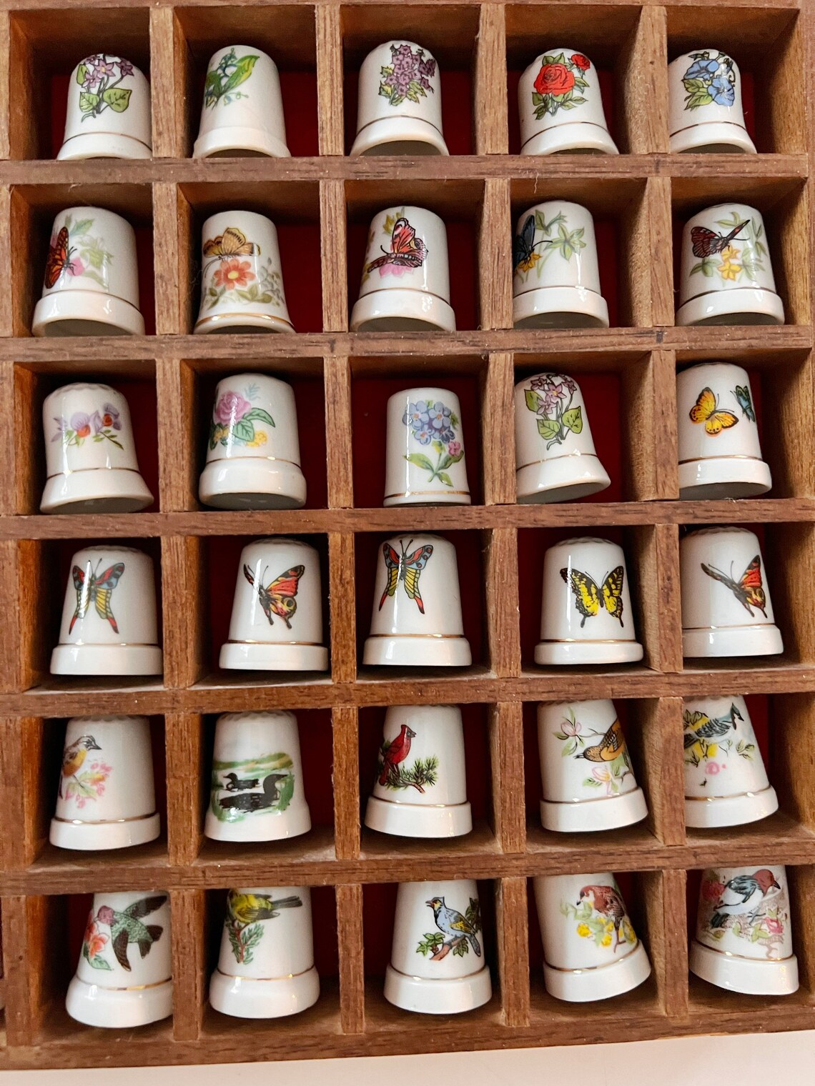 Large Thimble Collection Display Rack Case WITH 100 Vintage - Etsy