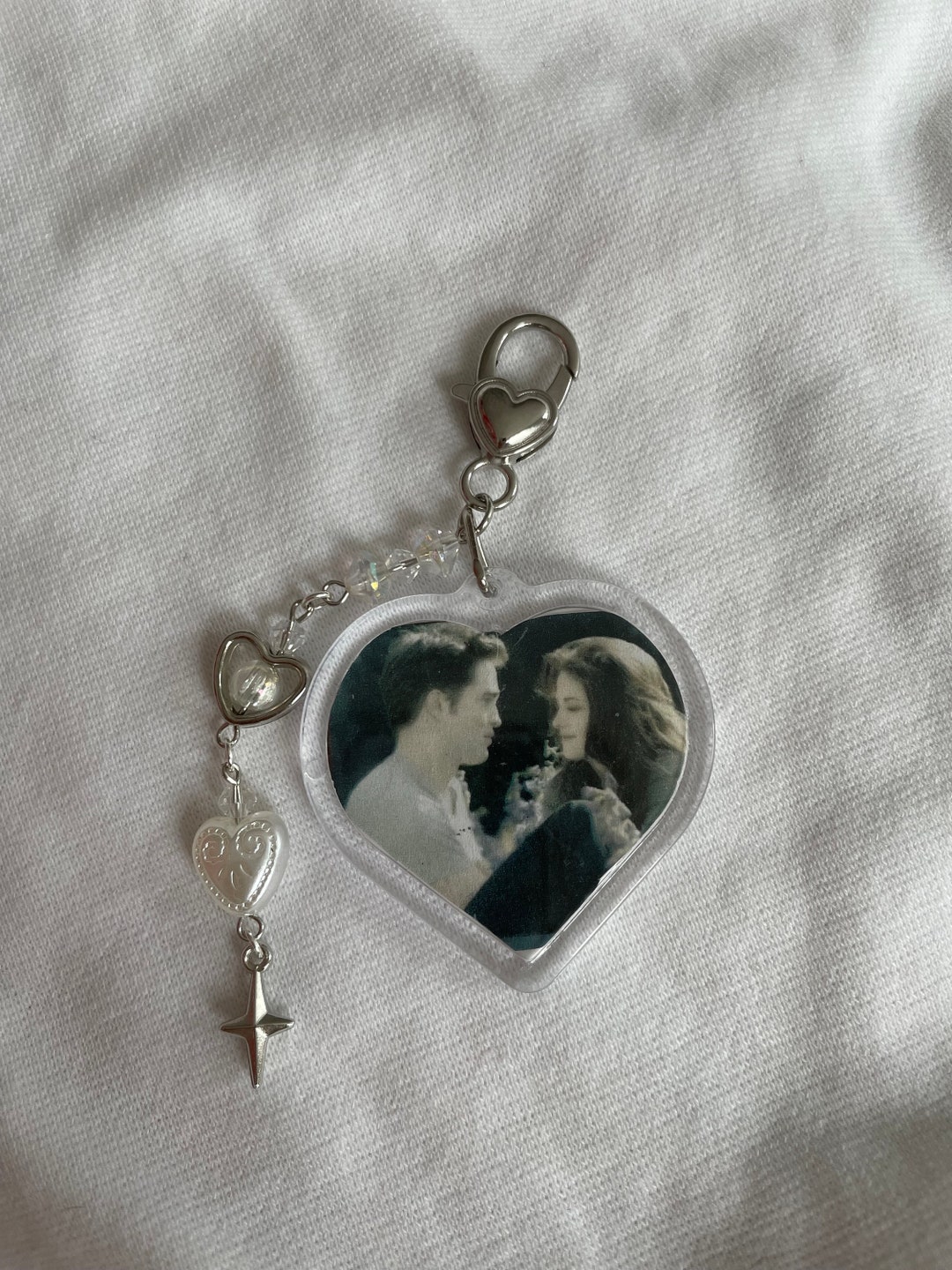 Twilight Bella and Edward Keychain - Etsy