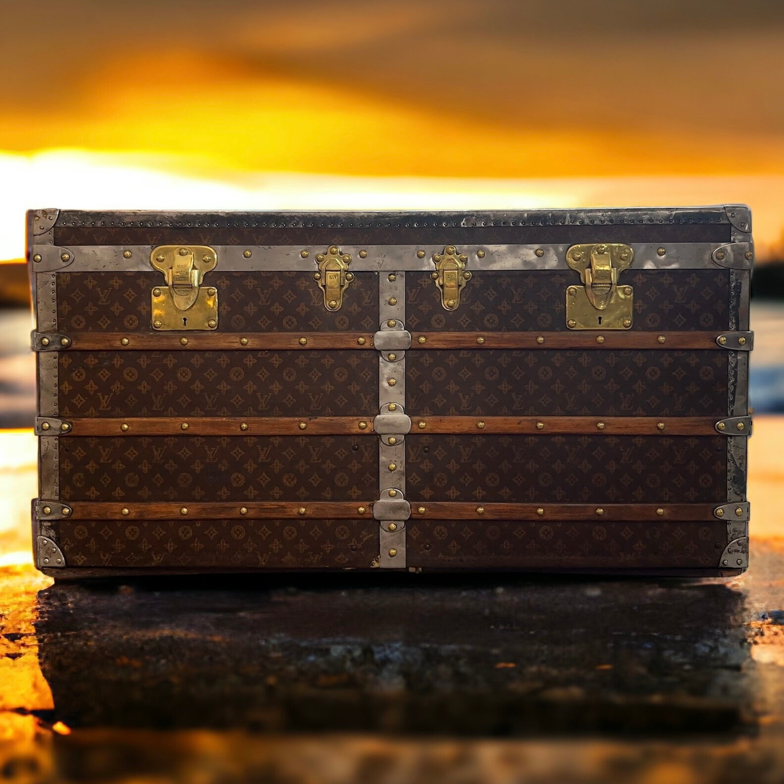 Antique Louis Vuitton Malle Chemise Trunk Collector Piece LV Chest ...