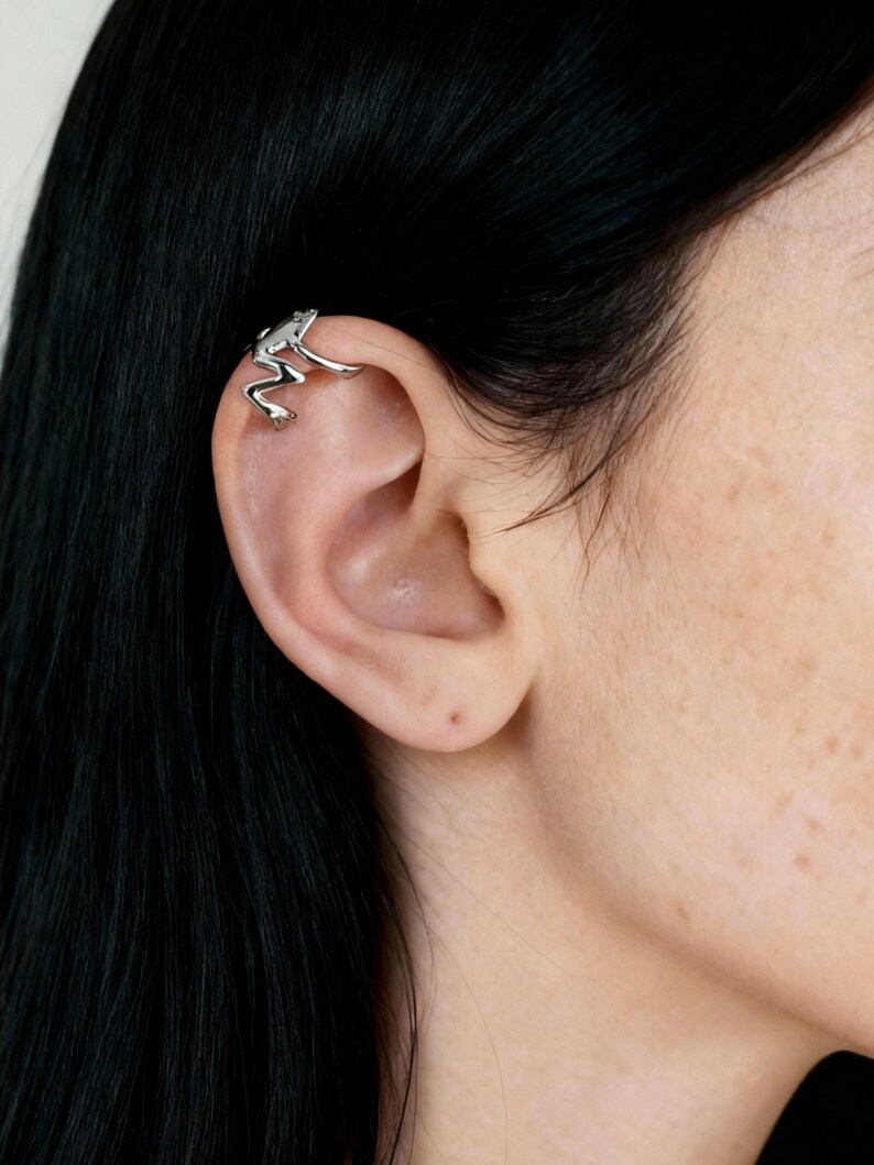 Frog Earring, Frog and Toad, Frog Earcuff, Green Frog Ear Climber, Cute ...
