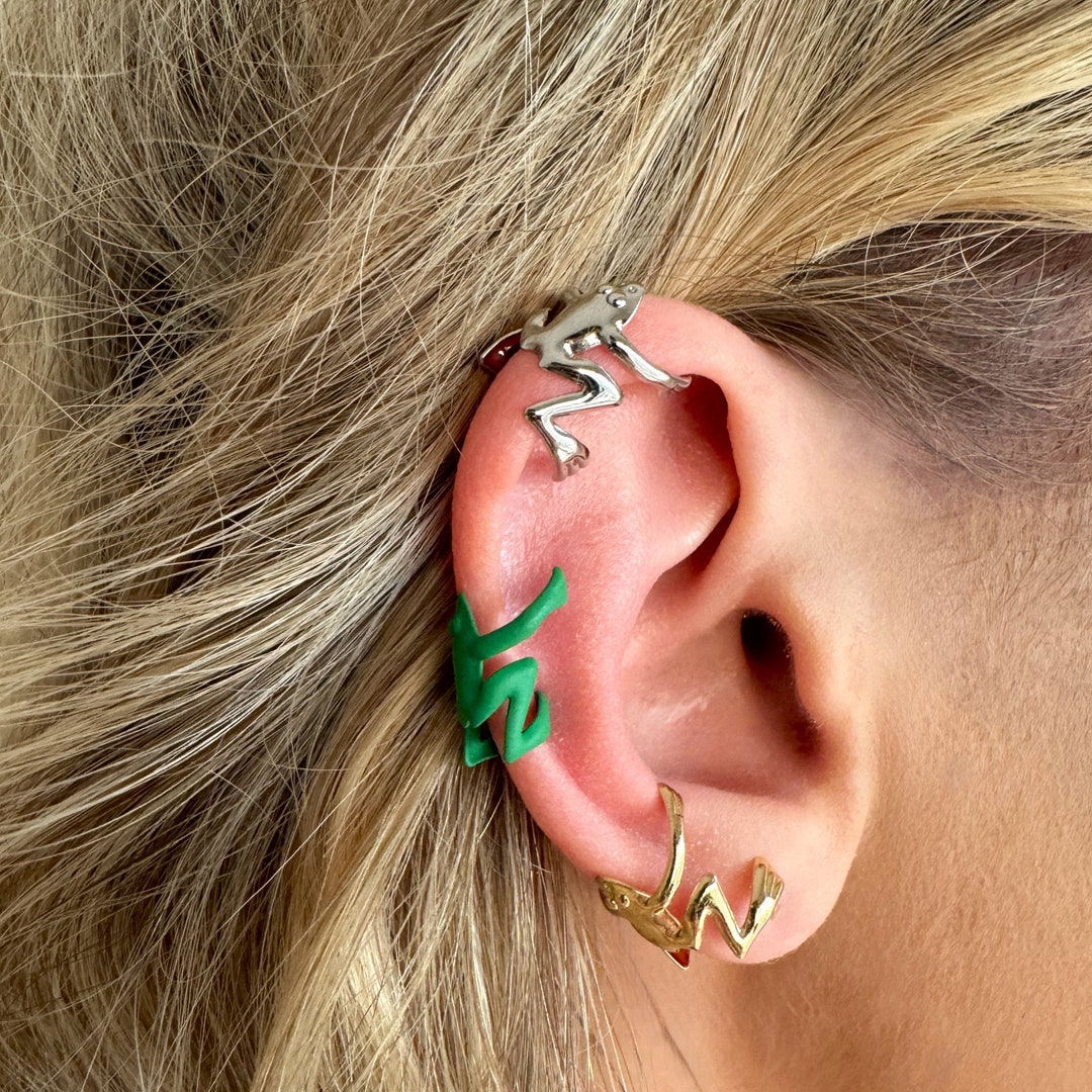 Frog Earring, Frog and Toad, Frog Earcuff, Green Frog Ear Climber, Cute ...