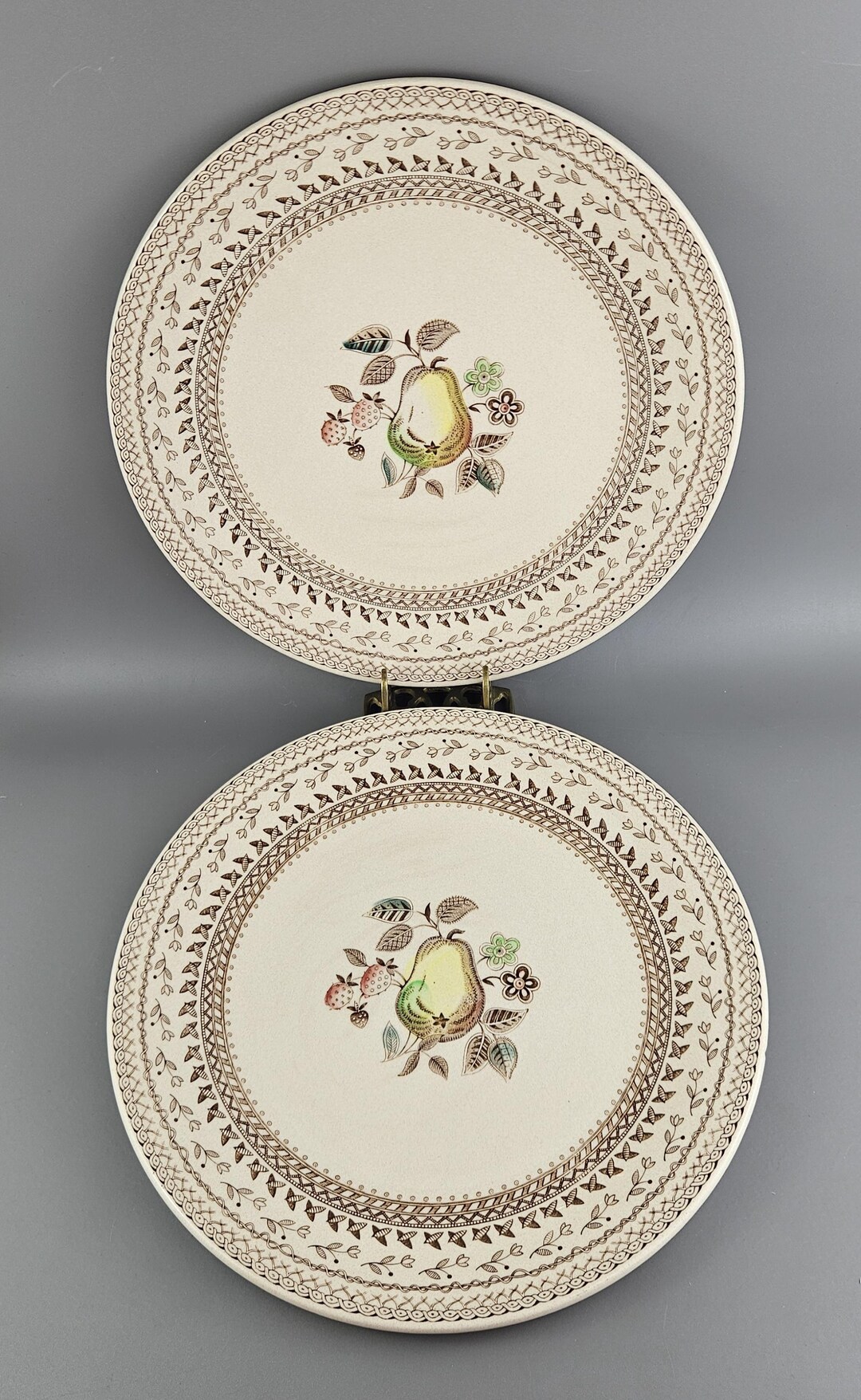 Johnson Bros Staffordshire Old Granite Fruit Sampler 10" Dinner Plate ...
