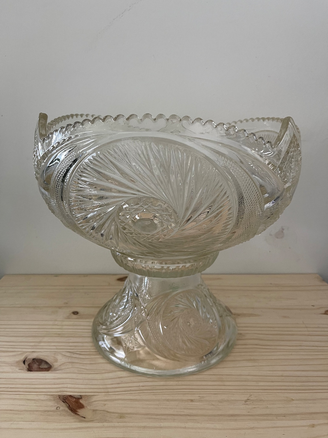 L.E. Smith Aztec Glass Punch Bowl With Stand: Pinwheel Cane Design - Etsy