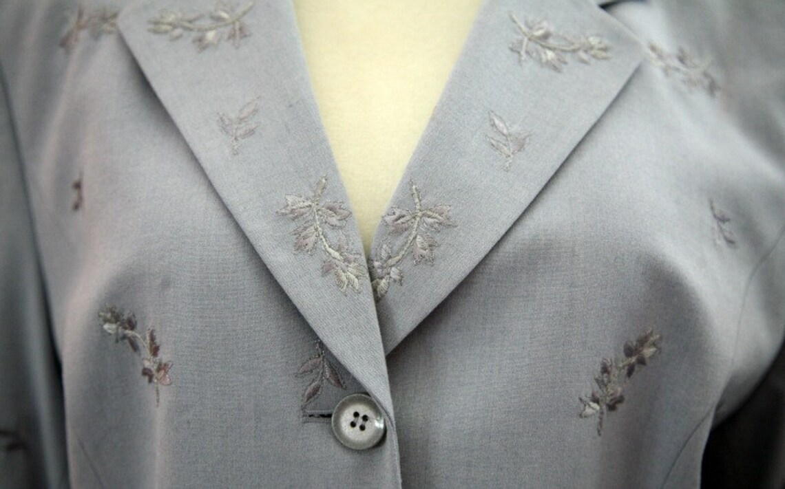 Ladies Light Silver Grey Blazer Embellished With Embroidered Flowers ...