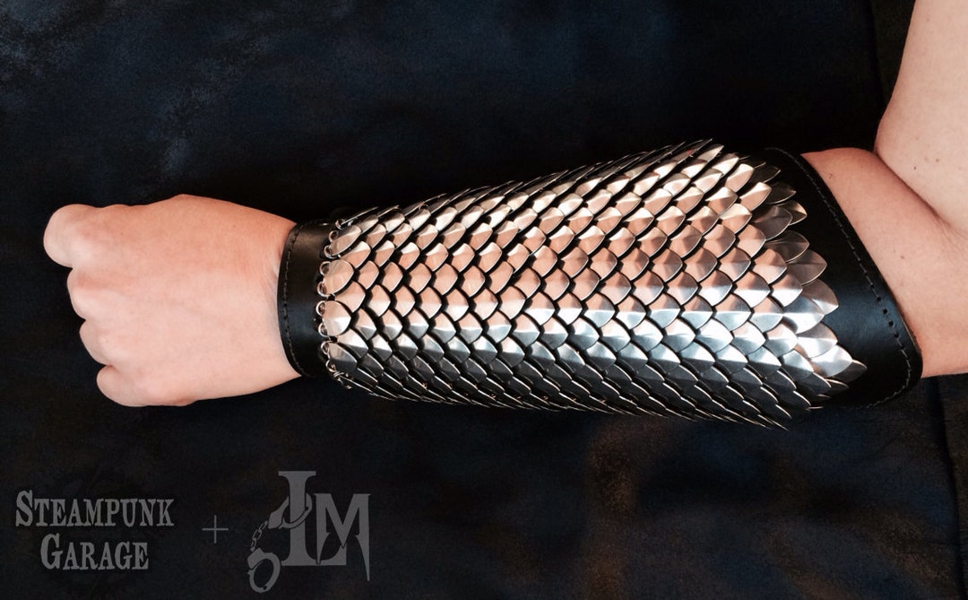 Handcrafted Dragon Scale Leather Gauntlet - Industrial Steampunk Style ...