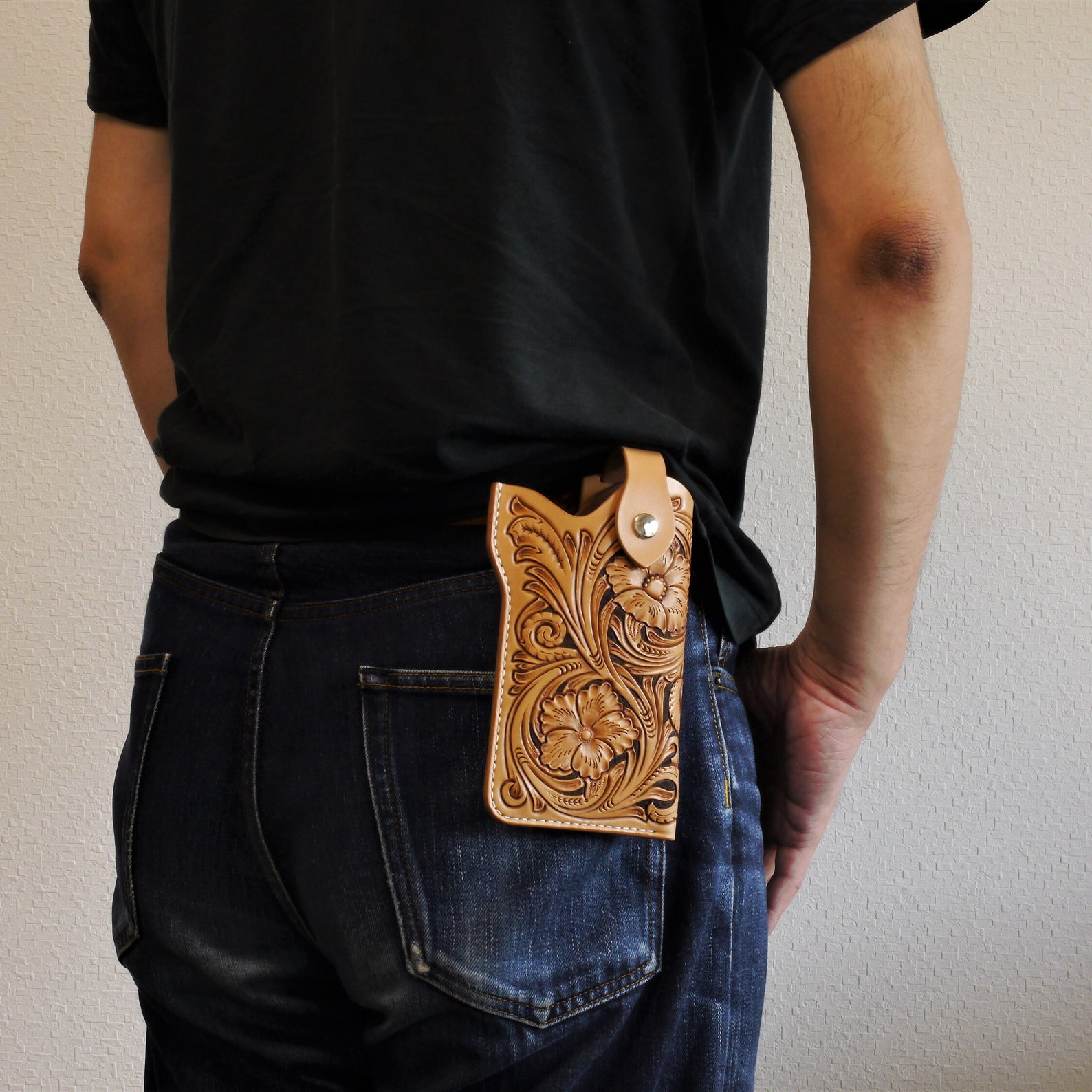 Western Holster-type Phone Holder, Leather Carving,made in Japan ...