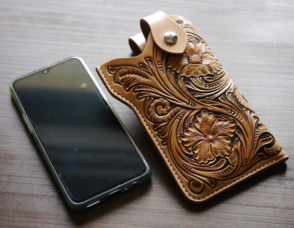 Western Holster-type Phone Holder, Leather Carving,made in Japan ...