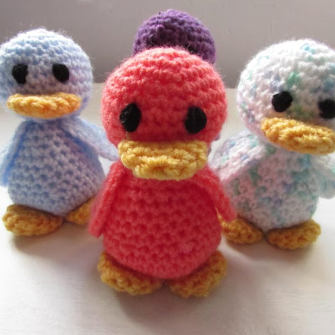 Crochet Donny the Duck Pattern: Classic Amigurumi Guide for Crafting ...