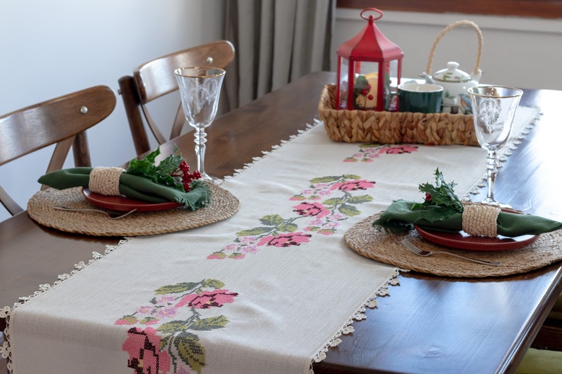 Elegant Pink Rose and Green Leaf Table Runner, Hand Embroidered Floral ...