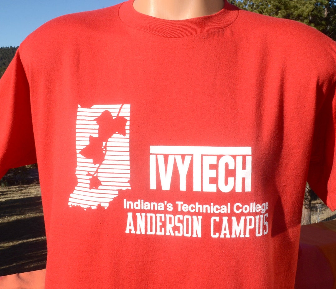 Vintage 80s T-shirt IVY TECH Community College Indiana Preppy Large ...