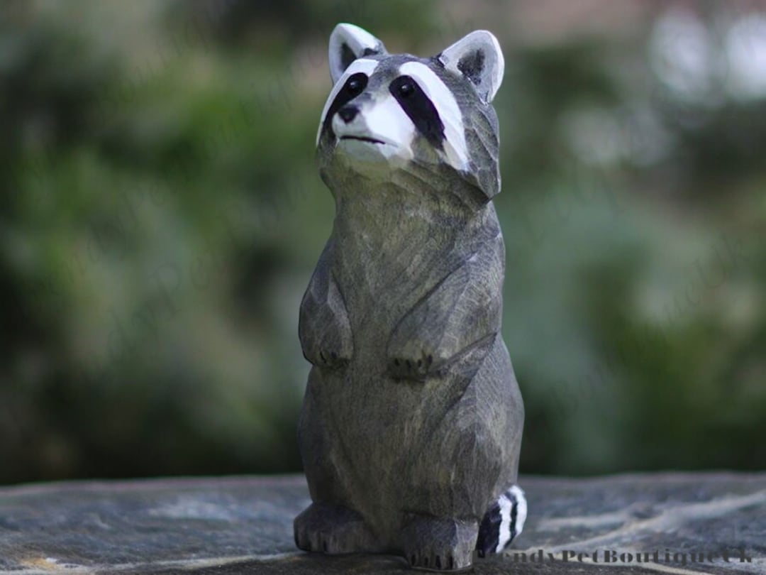 Cute Wooden Raccoon Carved Raccoon Ornament Hand Carved Raccoon , Gift ...
