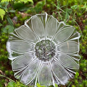 Art Glass Flower Shaped Translucent Bowl Decorative Storage Dish Unique ...