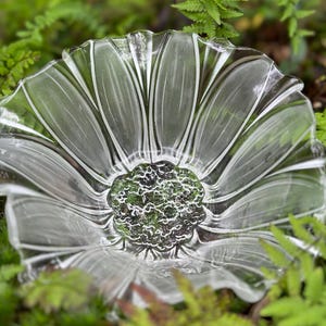 Art Glass Flower Shaped Translucent Bowl Decorative Storage Dish Unique ...