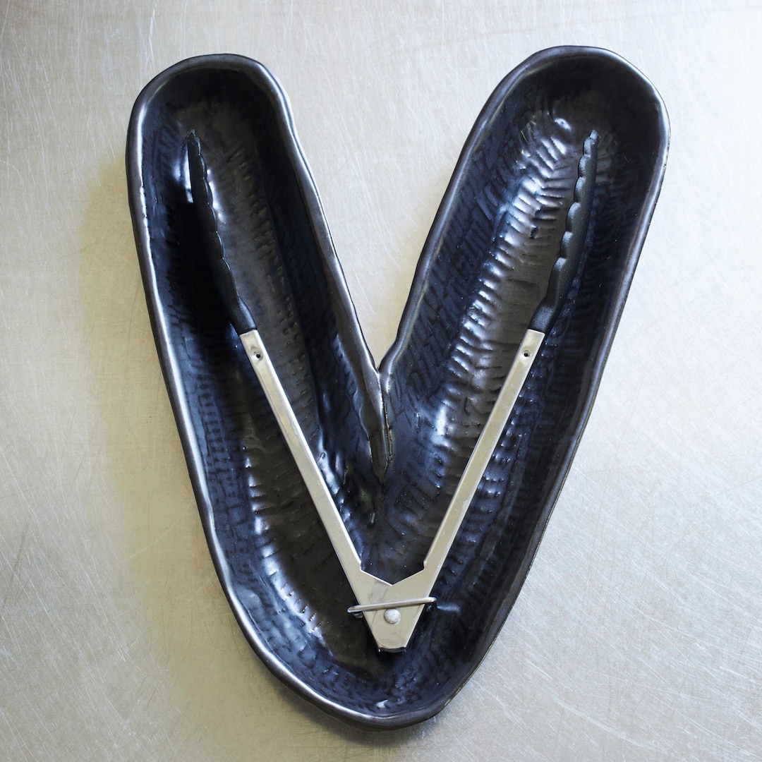 Tong Rest | Midnight Black - Etsy