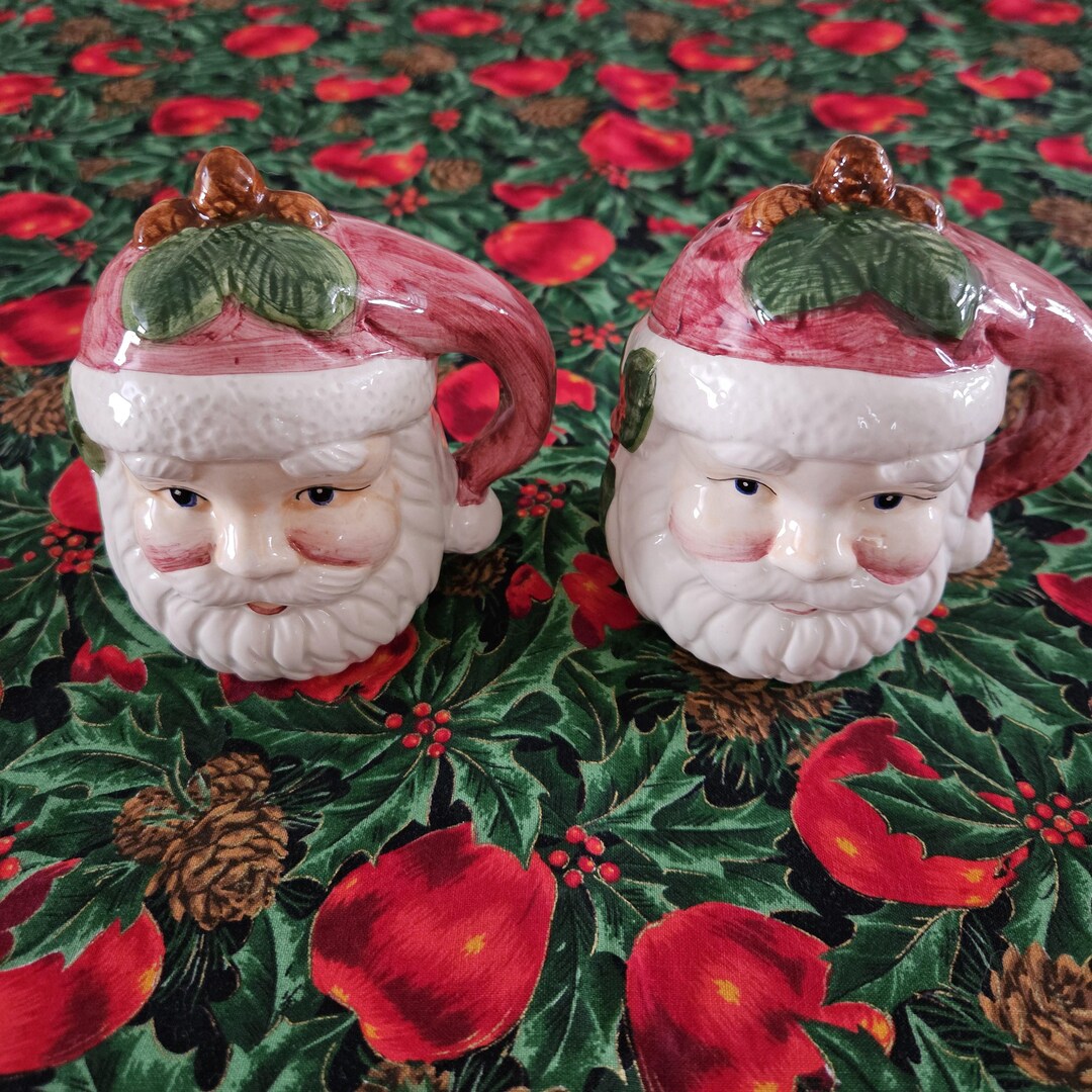 Santa Head Ceramic Salt and Pepper Shakers, With Handles and Stoppers ...