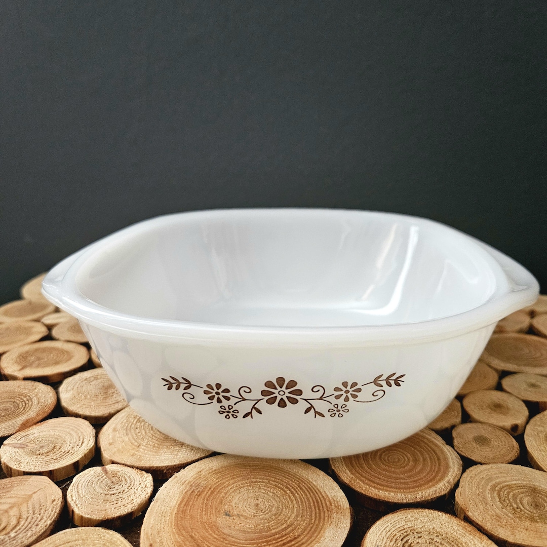 Vintage Dynaware Pyr-o-rey Square Casserole Dish. Brown Floral Daisy ...