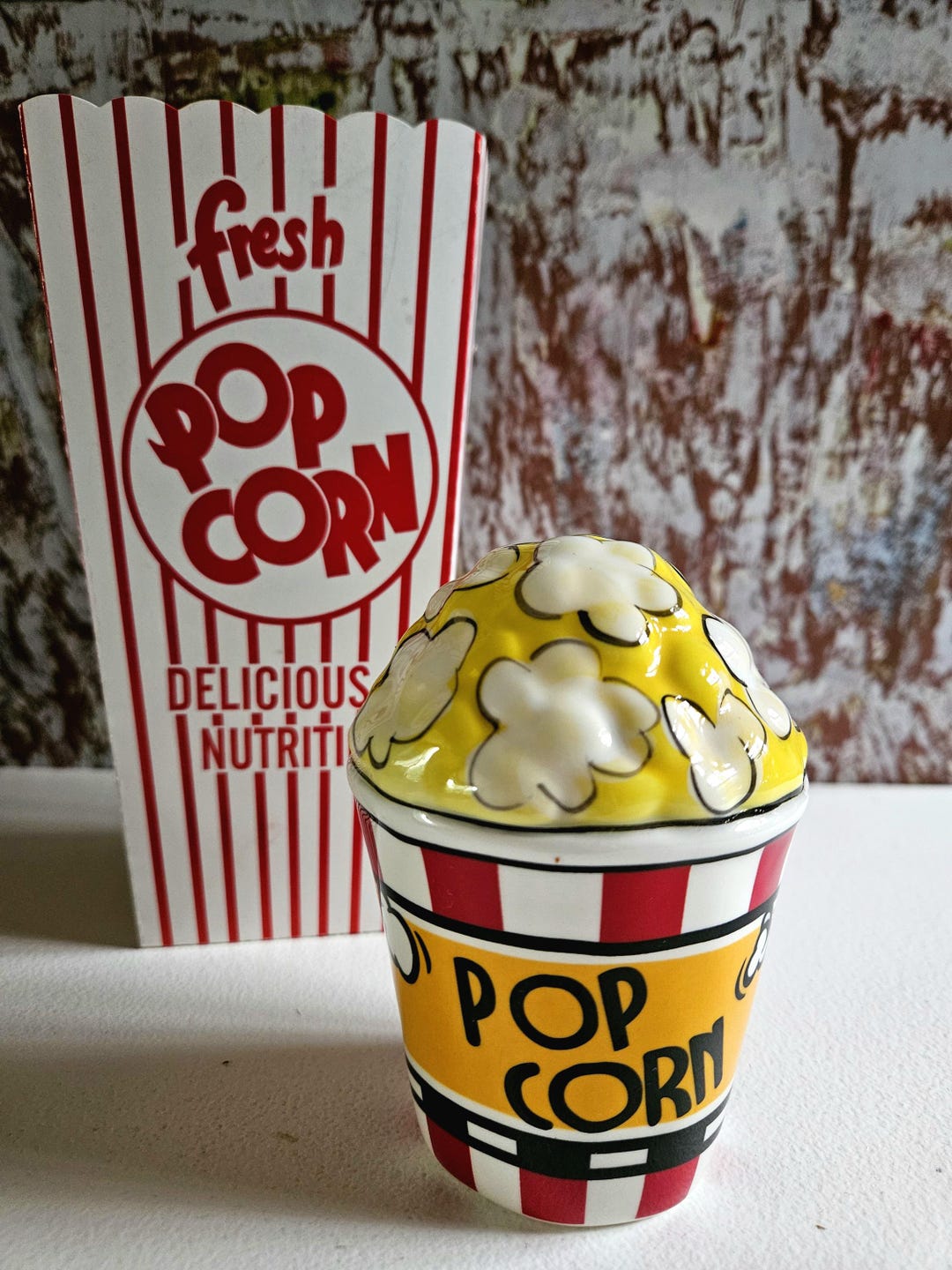 Popcorn Shaker Salt Pepper Cheese Flavoring Retro Red/white/black ...