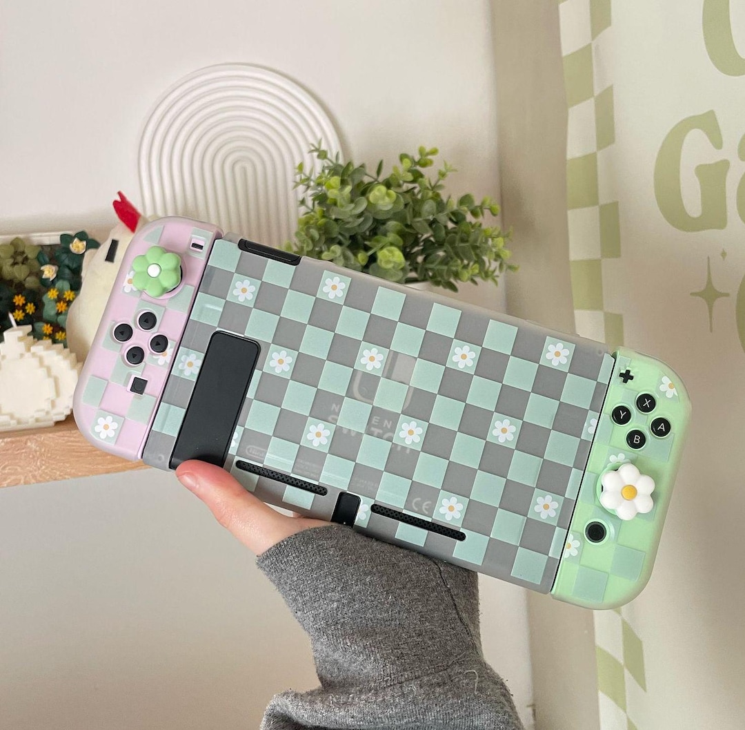 Checkered Flowers Nintendo Switch Case / Nintendo Switch OLED ...