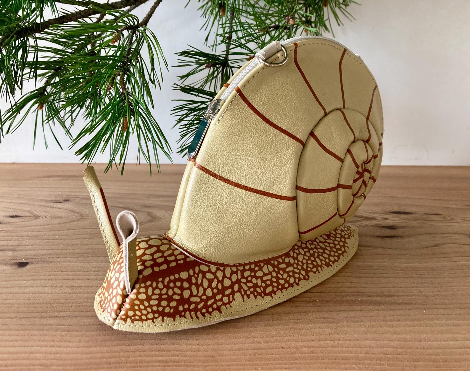 Snail Bag Beige - Etsy