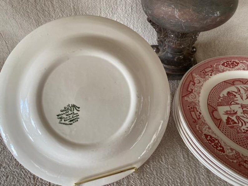 Vintage Christmas Red Willow Ware by Royal China 10" Dinner Plates for ...