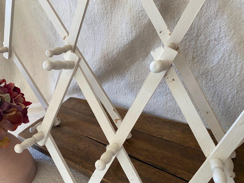 Vintage Rustic White Accordion Wood Peg Racks for Hats, Coffee Mugs ...