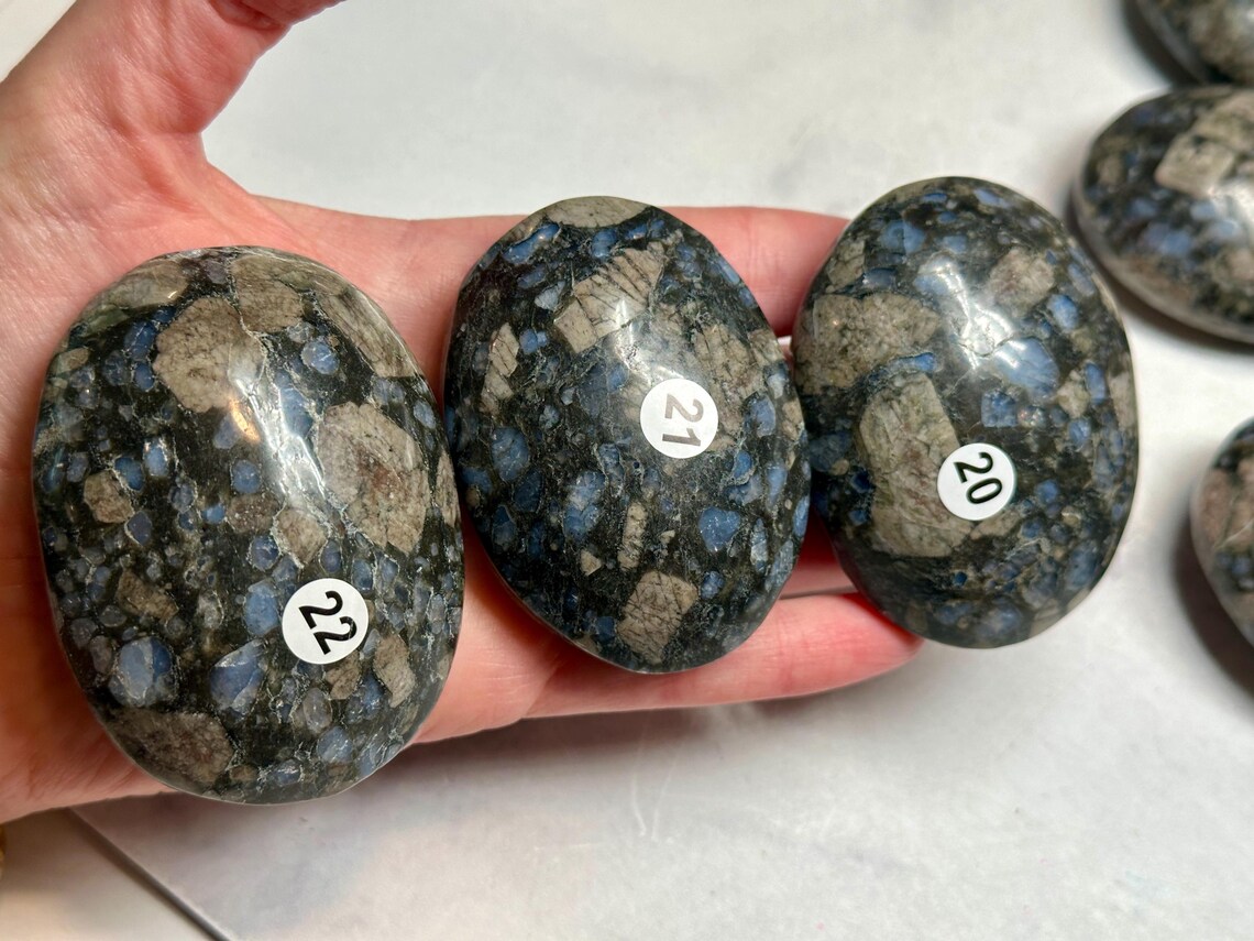 Blue Que Sera (llanite) Palm (natural Crystal) - Etsy