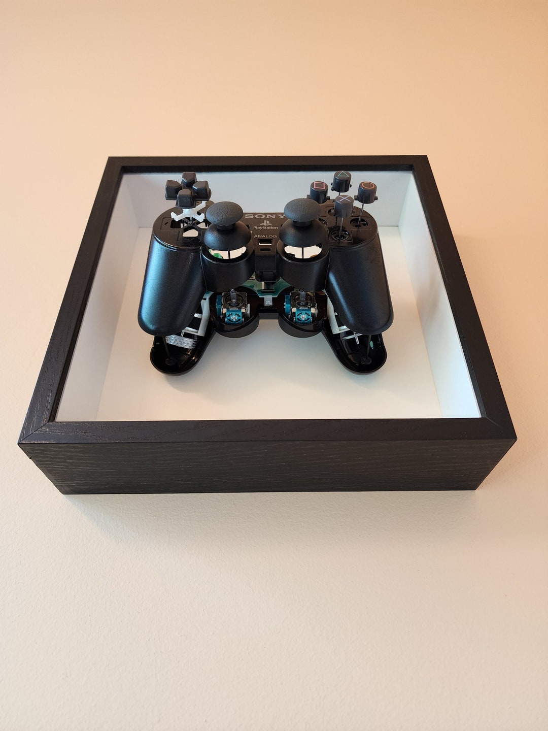 Exploded View Playstation 2 Controller With Frame, Disassemble Art ...