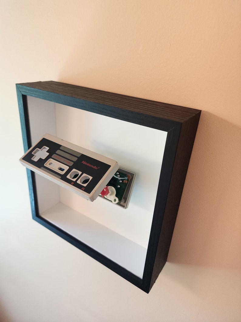 Exploded View Nintendo NES Controller With Frame, Disassemble Art ...