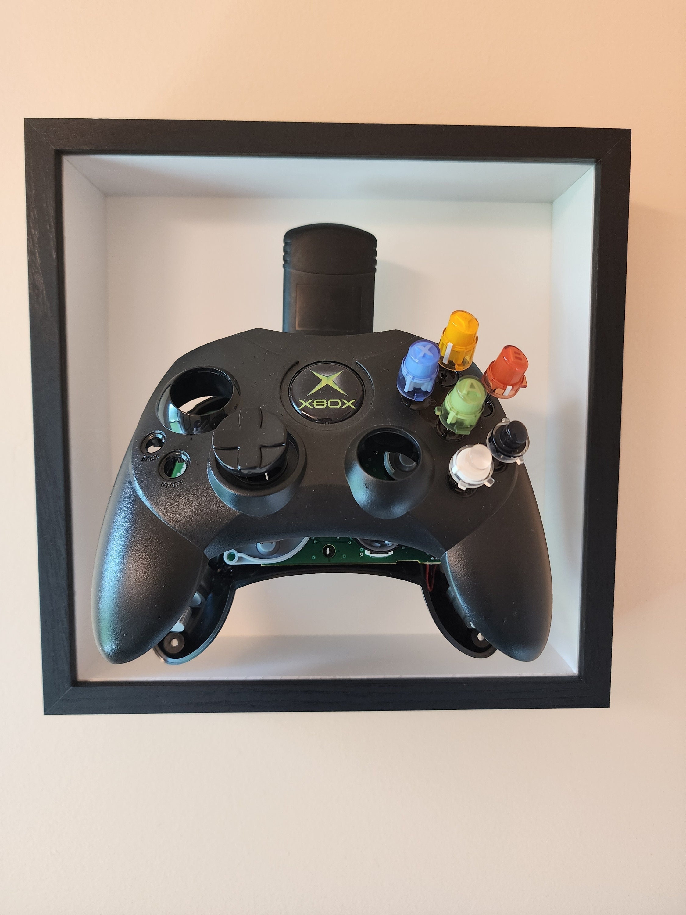 Exploded View Original Xbox Controller With Frame, Disassemble Art ...