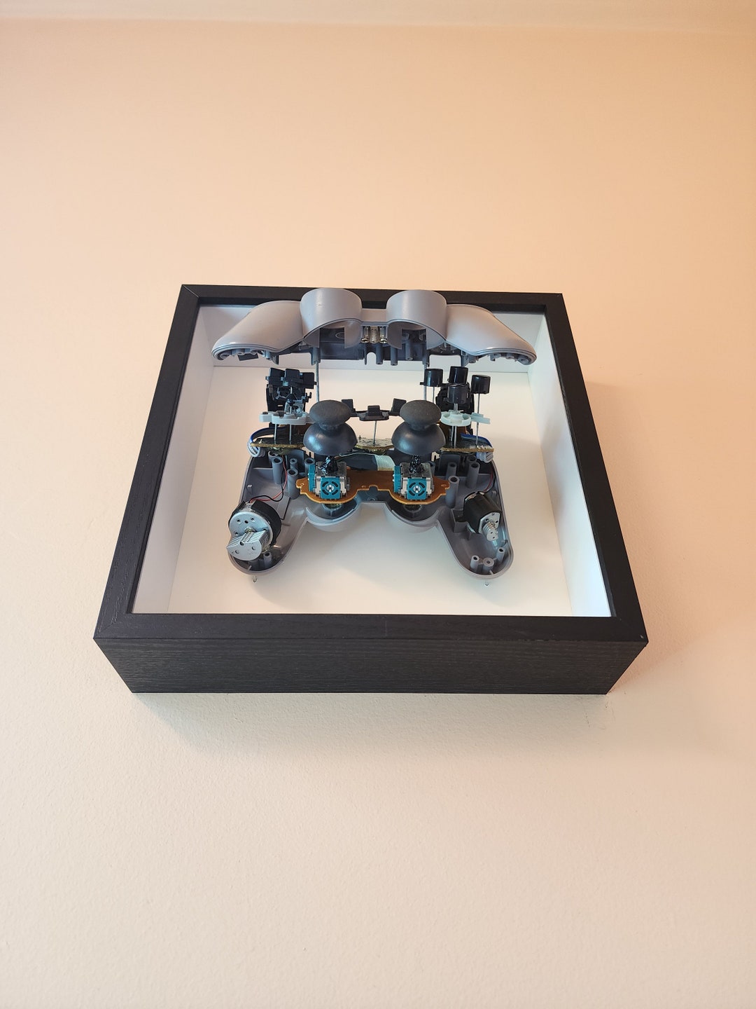 Exploded View Playstation 2 Controller With Frame, Disassemble Art ...