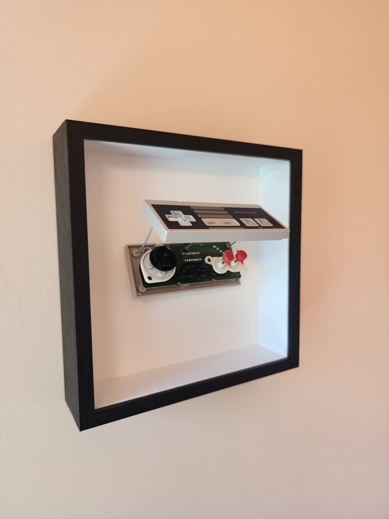 Exploded View Nintendo NES Controller With Frame, Disassemble Art ...