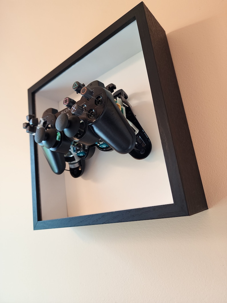 Exploded View Playstation 2 Controller With Frame, Disassemble Art ...