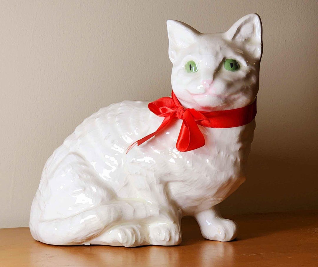 Adorable Vintage Porcelain White Cat Figurine - Etsy