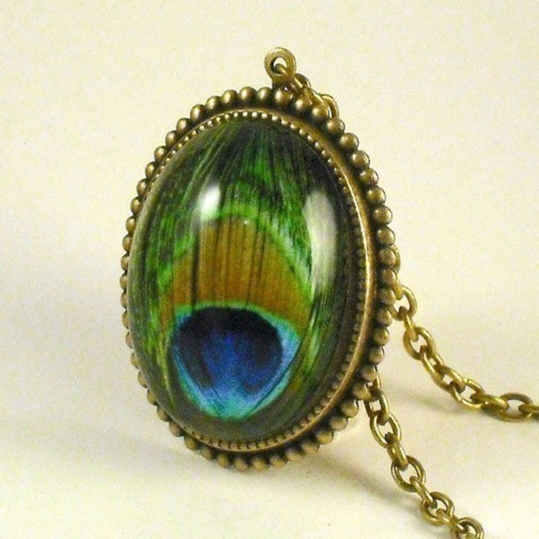 Proud as A Peacock Deluxe Pendant Necklace - Etsy